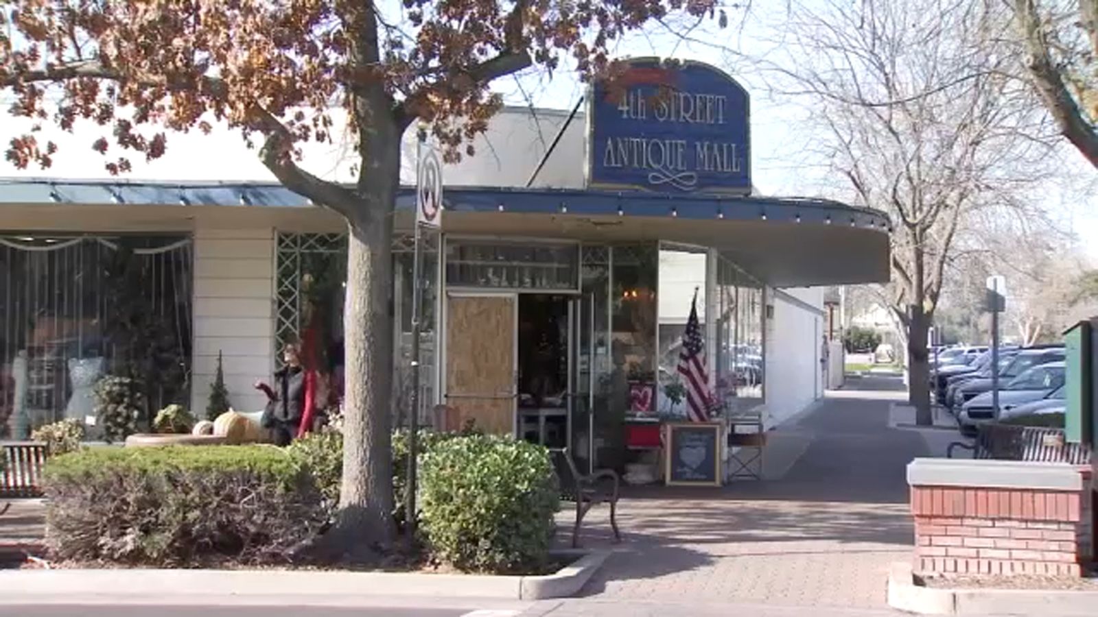 Old Town Clovis antique store burglarized, thief got away on e-bike ...
