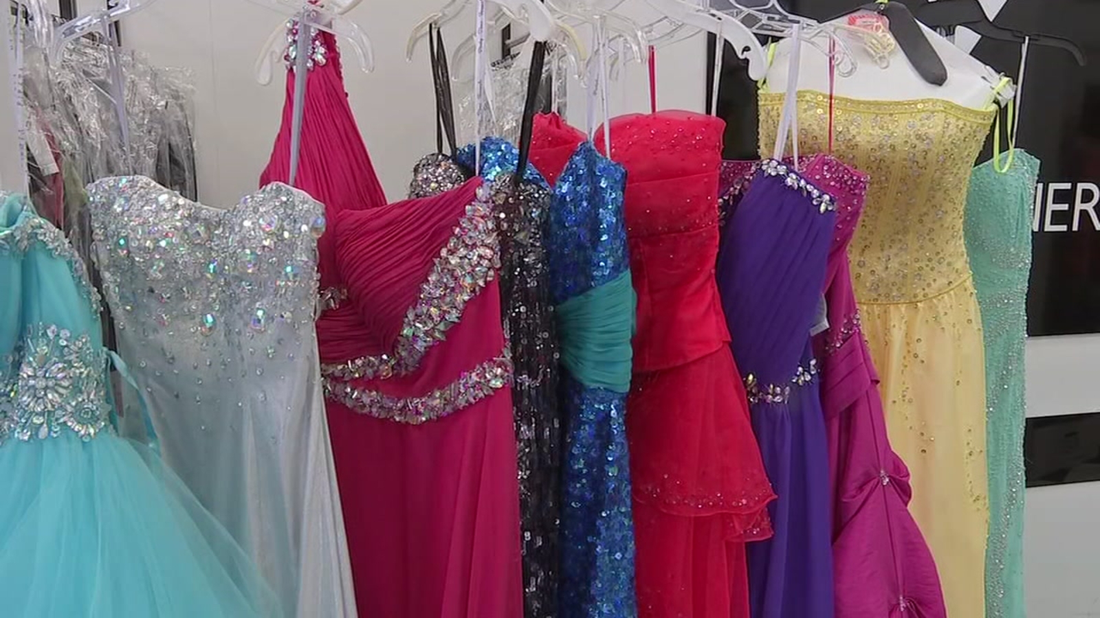 HISD giving prom dresses to underprivileged teens - ABC13 Houston