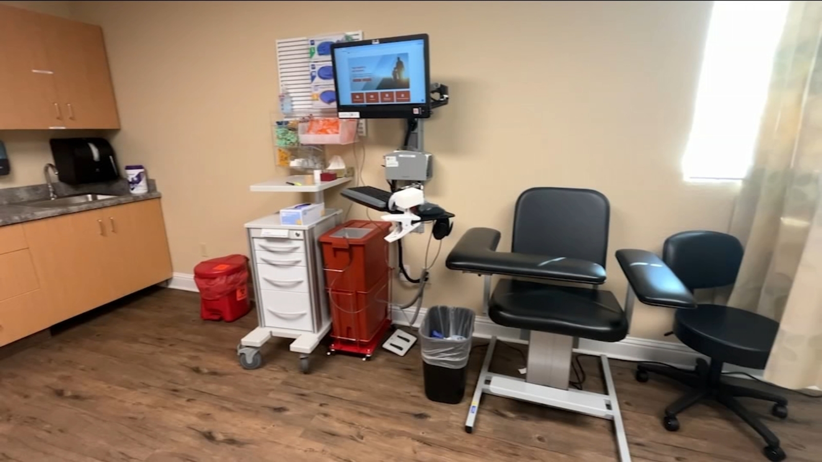 Kaweah Health opens its fifth laboratory patient service center - ABC30 ...