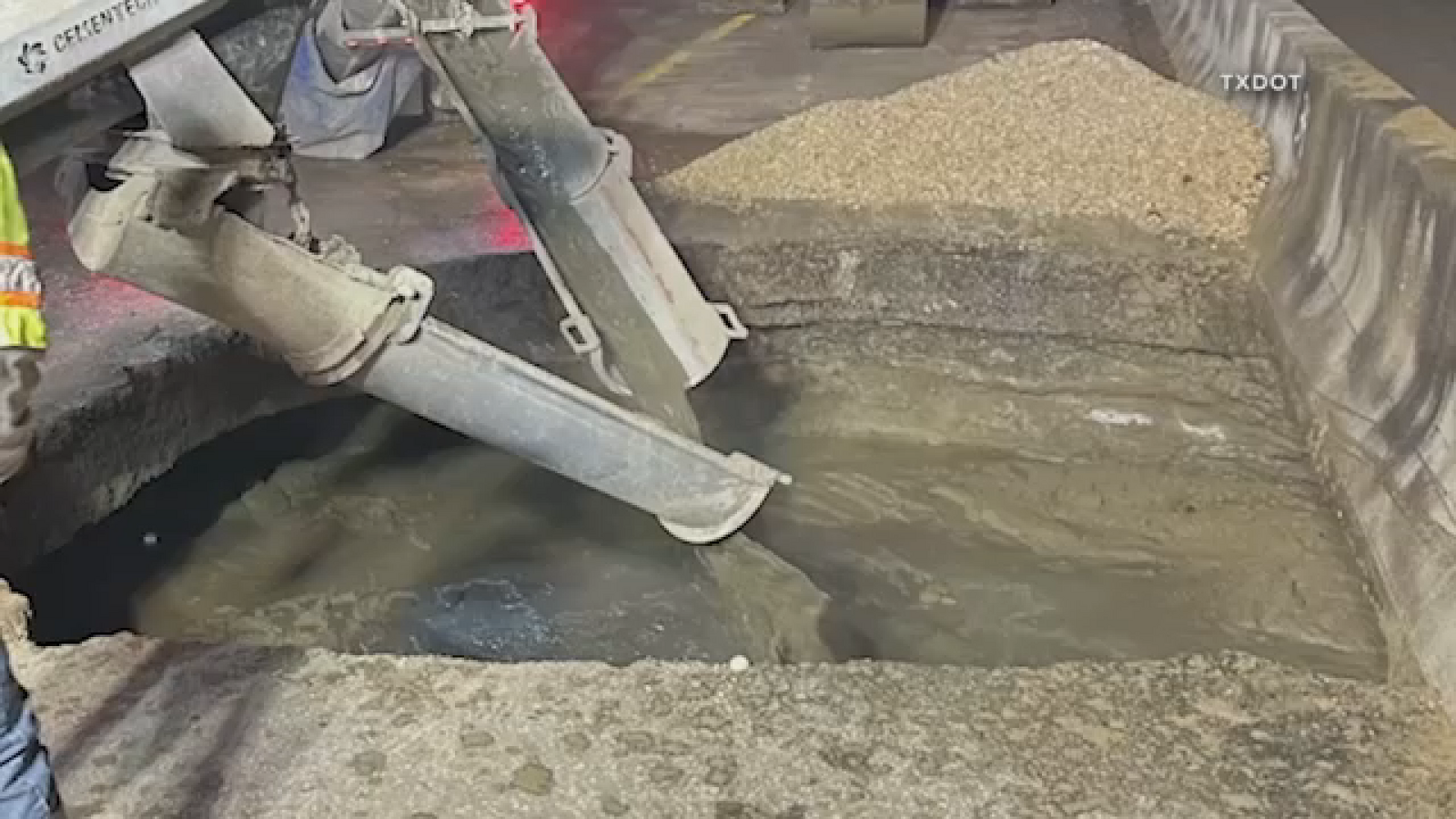 Some eastbound lanes on East Freeway in east Houston reopen as sinkhole ...