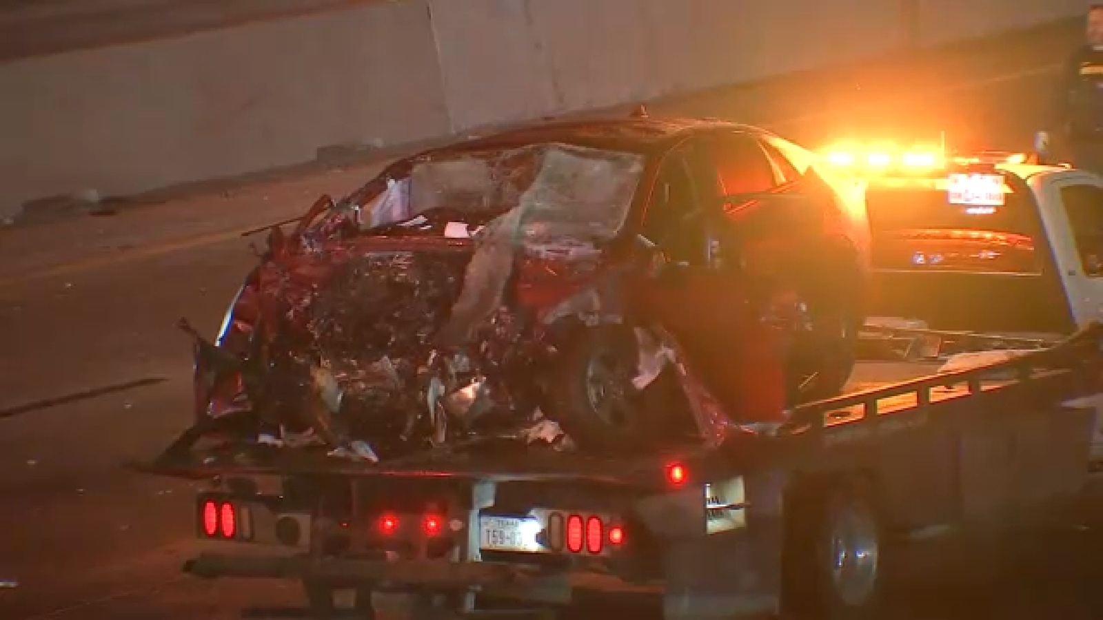 East Freeway at Lockwood reopened after wrong-way dies after crashing ...