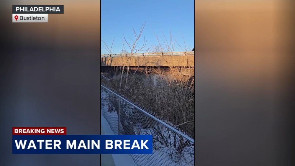 Water main break floods snowy street in Philadelphia's Point Breeze ...