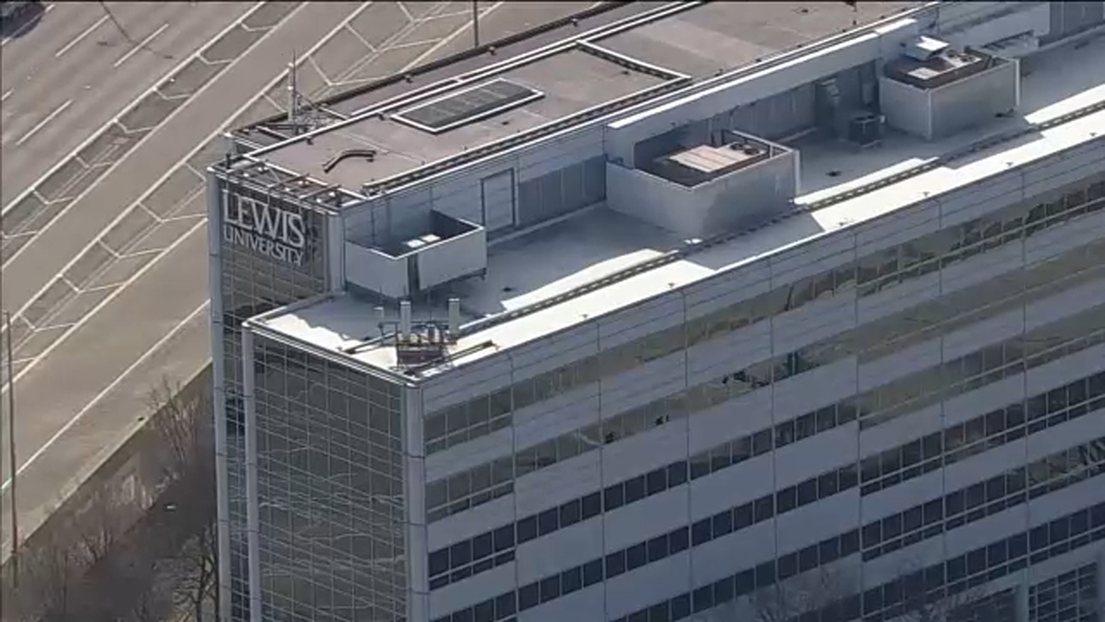 ICE Chicago news: Lewis University learns ICE agents could work in same ...