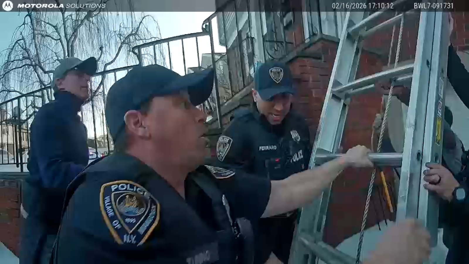 Mamaroneck house fire: Bodycam video shows officers rescue people from ...