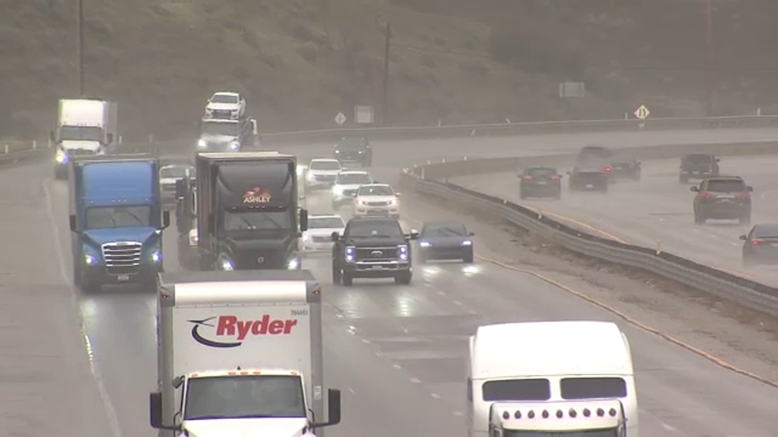 Driving conditions steady on 5 Fwy through the Grapevine, but that ...