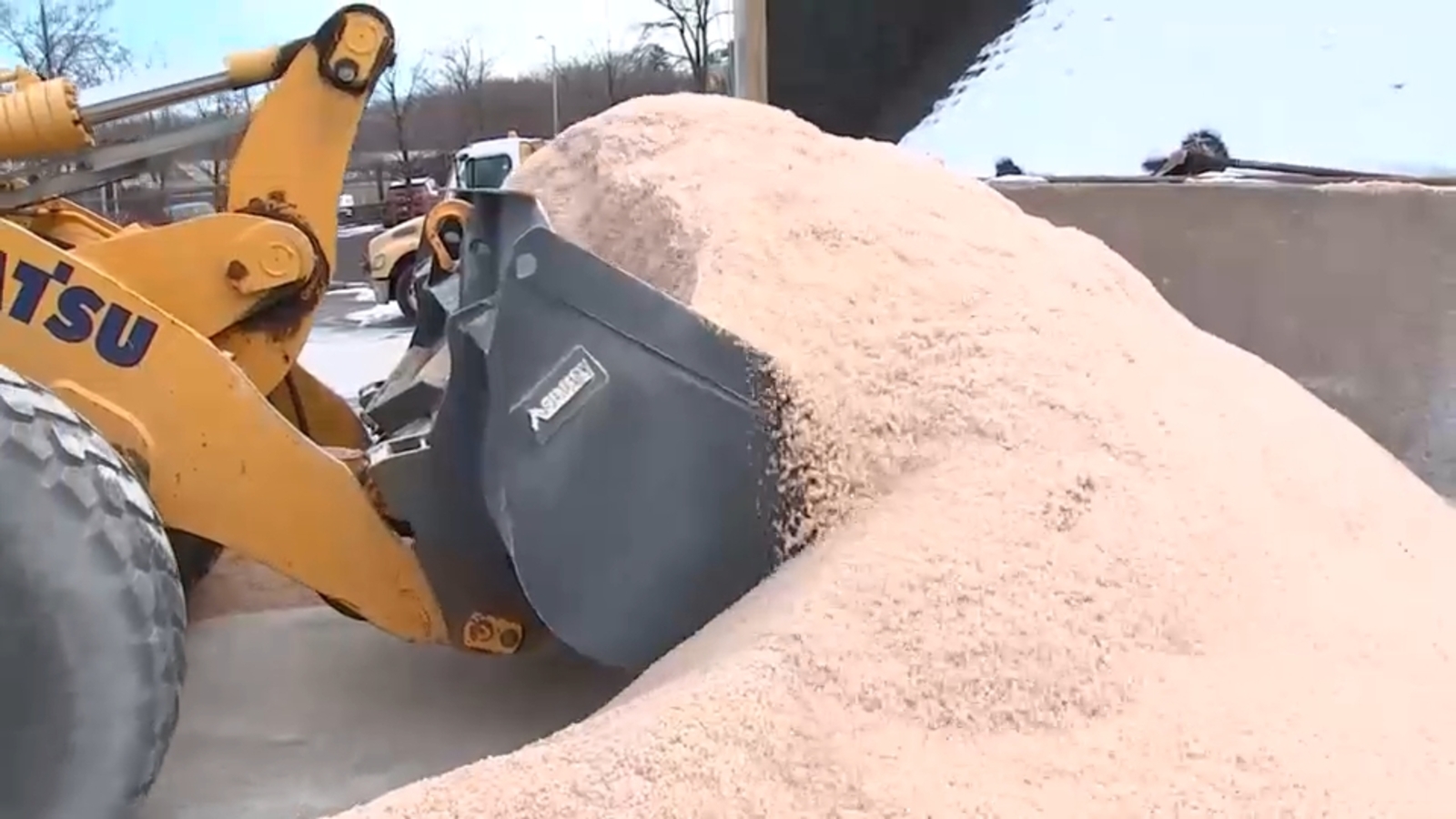 Mayor Zohran Mamdani says NYC 'ready' as dangerous blizzard approaches ...