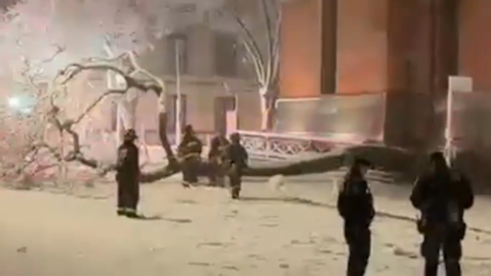 Plow truck overturns on Sunrise Highway in Bay Shore amid winter storm ...