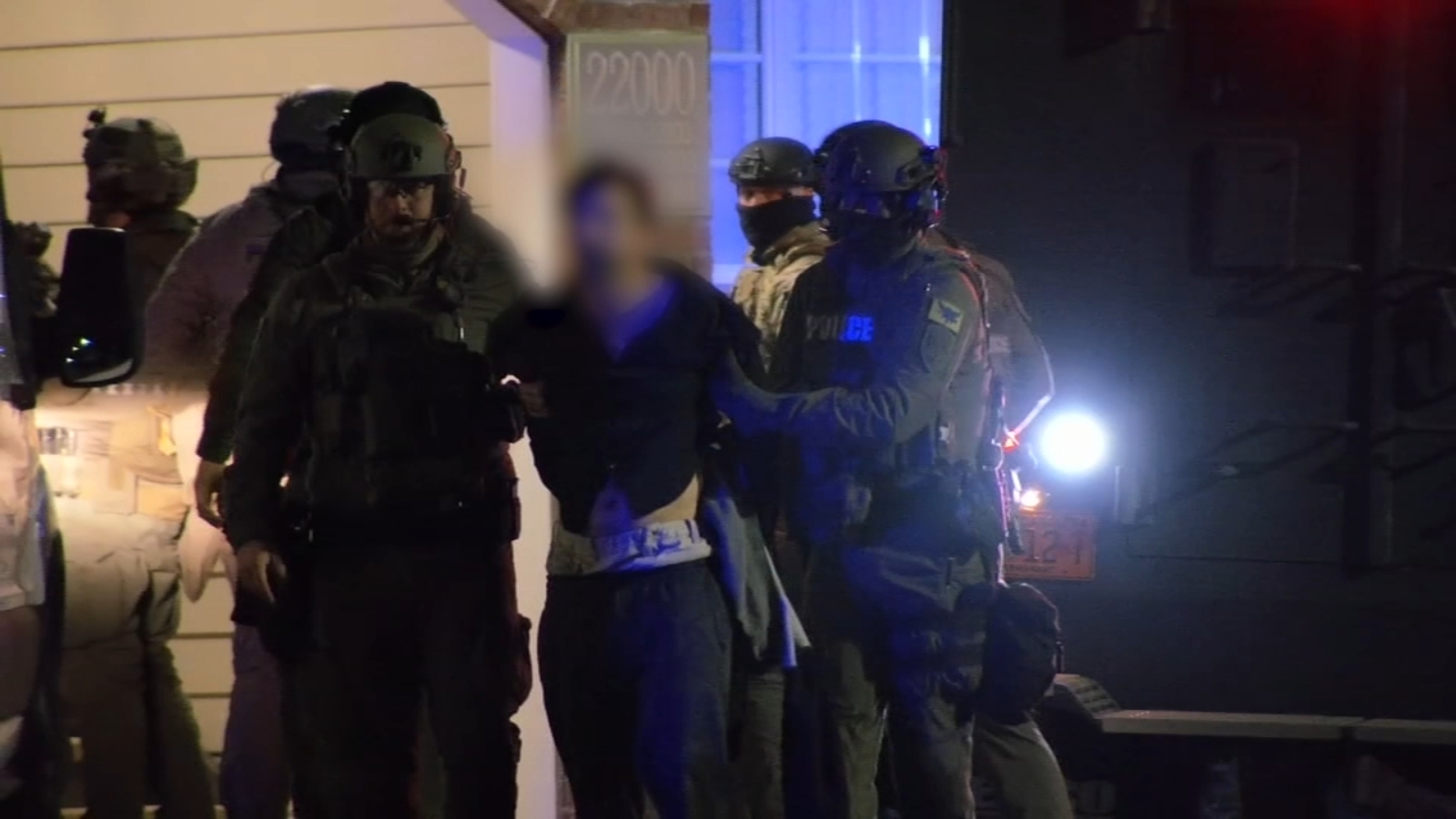 Aaron Michael Wendell | Man arrested after standoff at Cary apartment ...