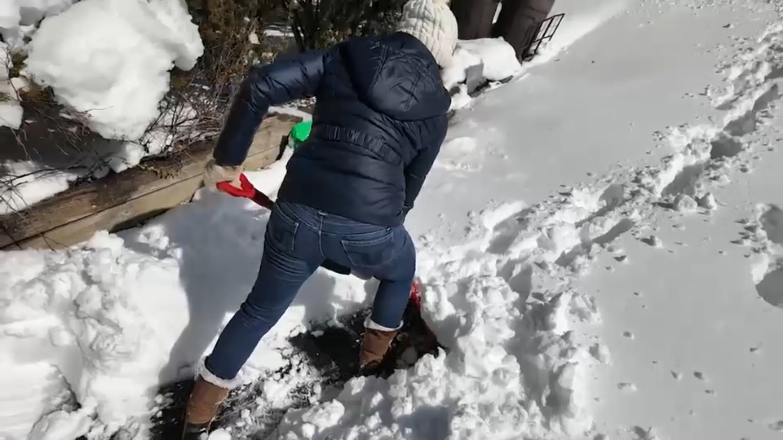 67-year-old woman grateful for 'snow angels' who help shovel after ...