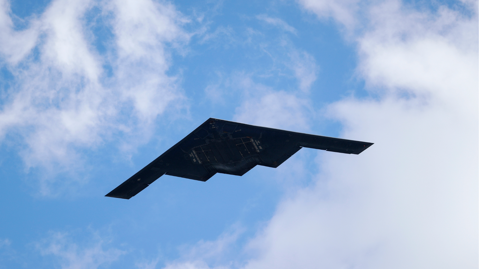 US uses strategic bombers for 2nd night in a row - ABC7 Chicago