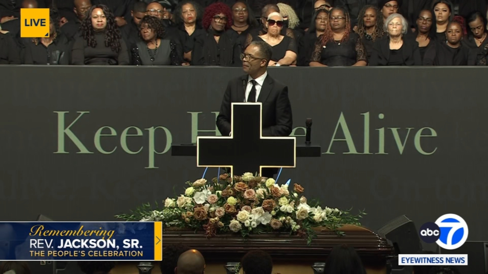Jesse Jackson Jr. honors father at Chicago service - ABC7 Chicago