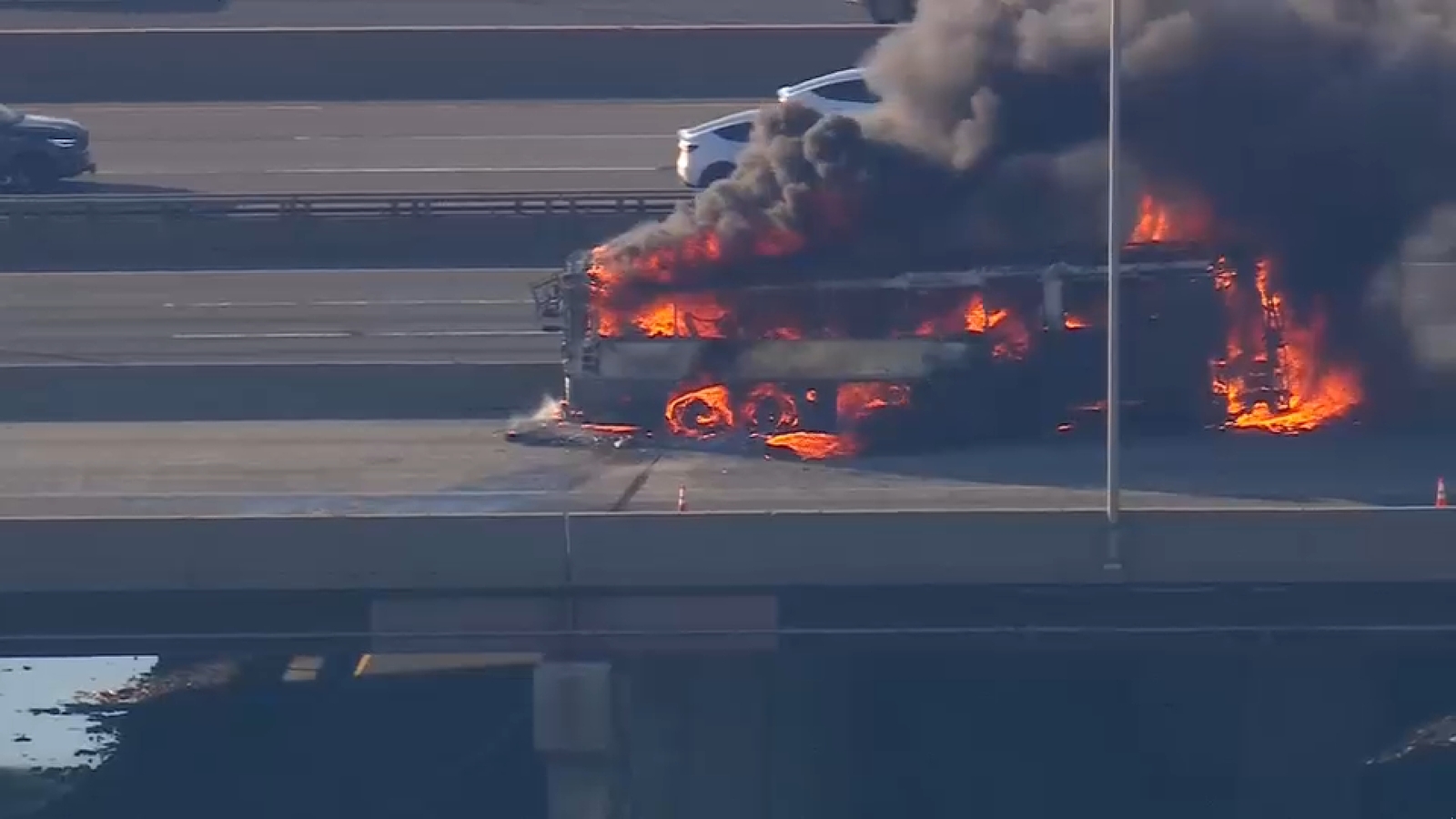 NJ Transit bus on fire on Turnpike near Newark Airport after tire ...