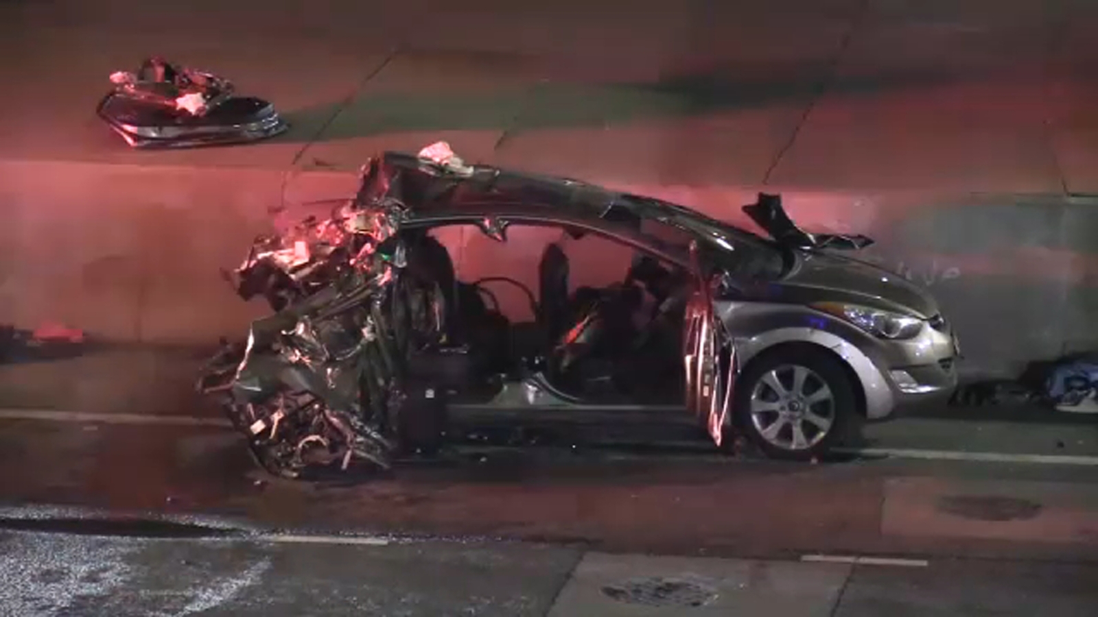 2 killed, 3 injured in Kennedy Expressway crash in downtown Chicago ...