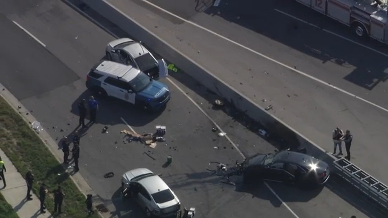 2 hurt including suspect in car crashes after bank robbery - ABC11 ...