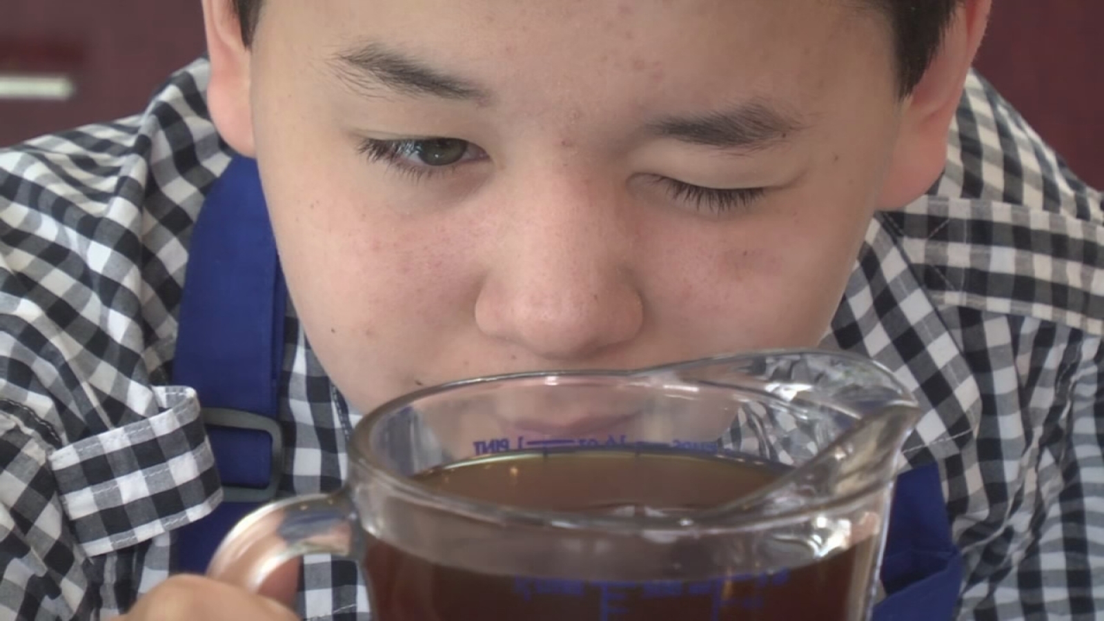 Glenview teen Jake Dizon competes on Food Network - ABC7 Chicago