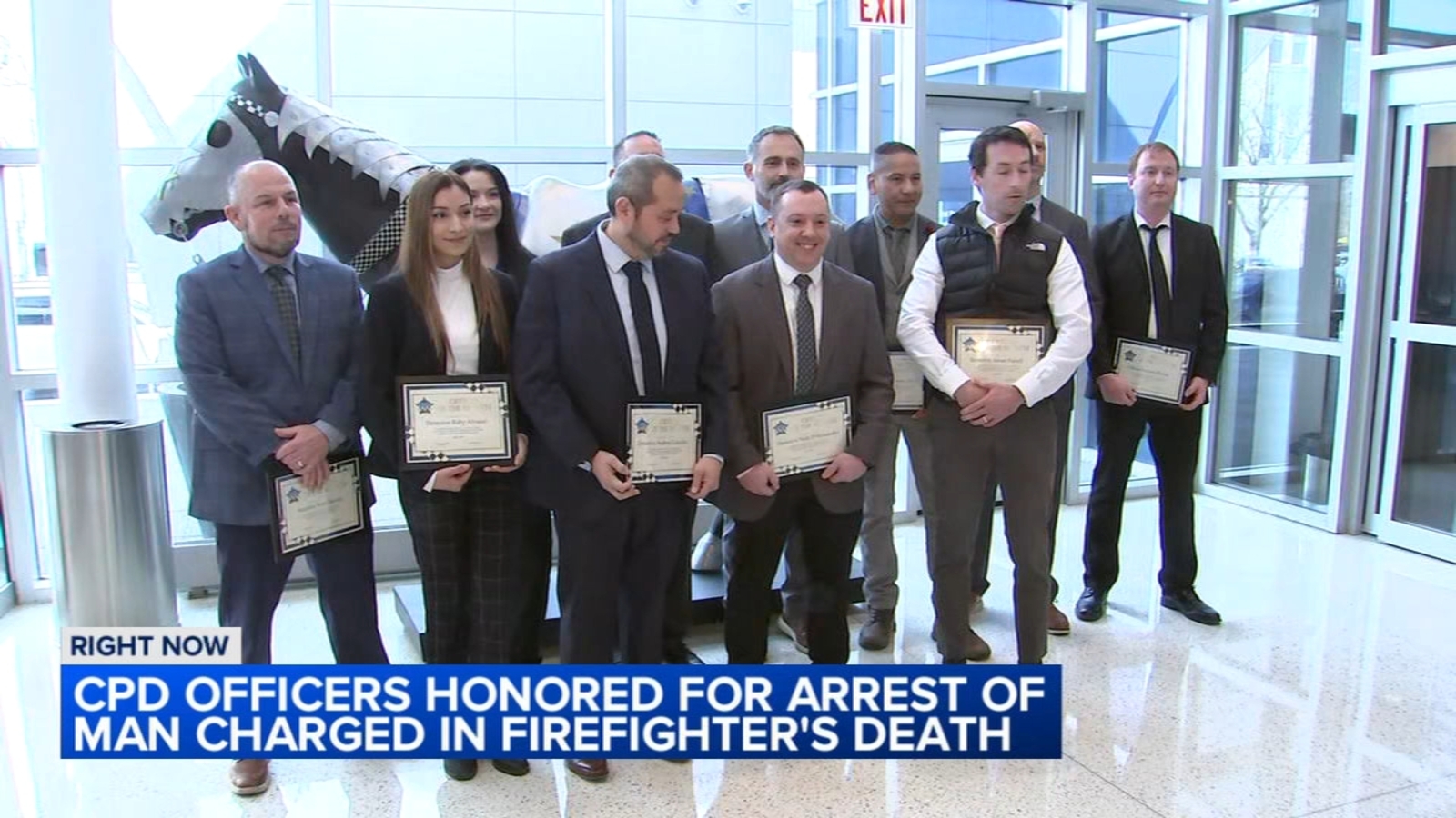 Chicago police officers honored for arresting Sheaves Slate for arson ...