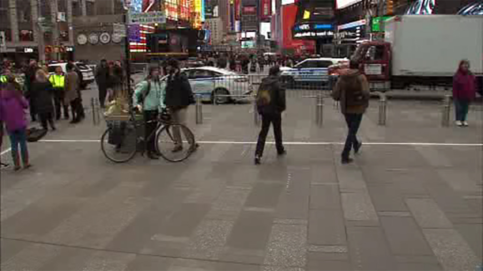 Times Square celebrates spring opening of new pedestrian plazas - ABC7 ...