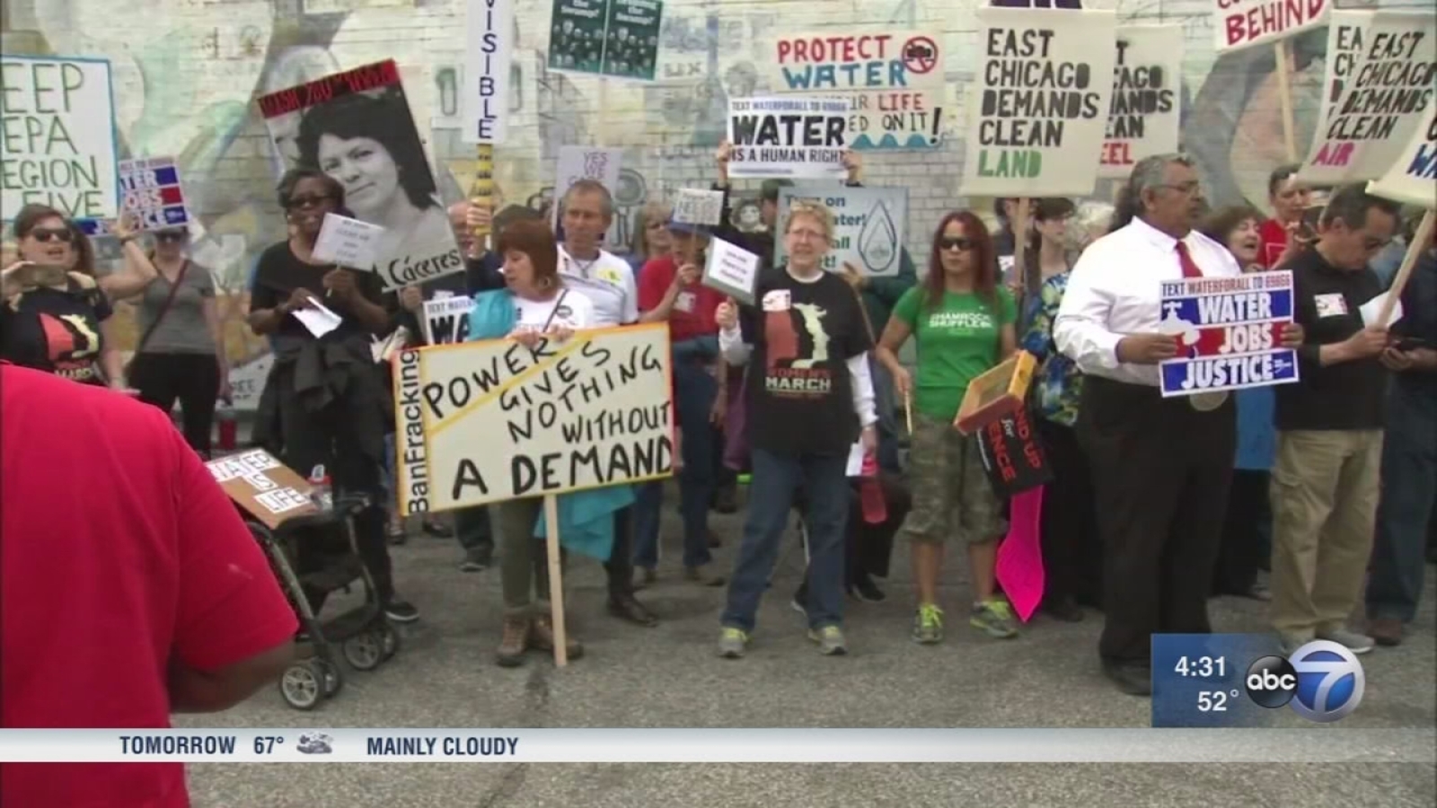 East Chicago residents protest EPA head Scott Pruitt's visit - ABC7 Chicago