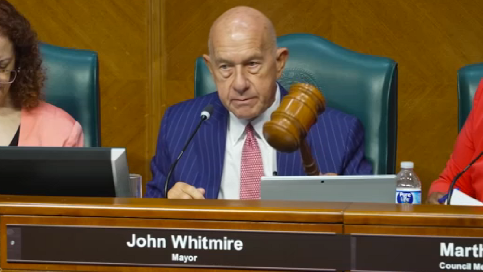 Houston City Council passes amended ICE ordinance 13-4, city attorney ...