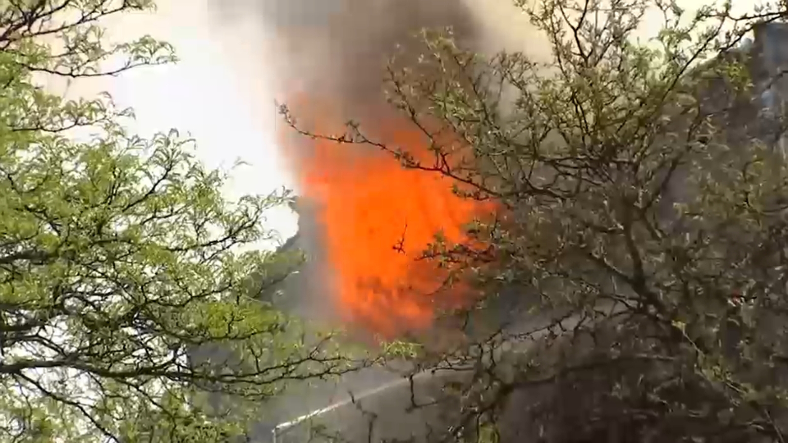 Open doors fueled deadly Bronx fire in Belmont that killed 2, FDNY says ...