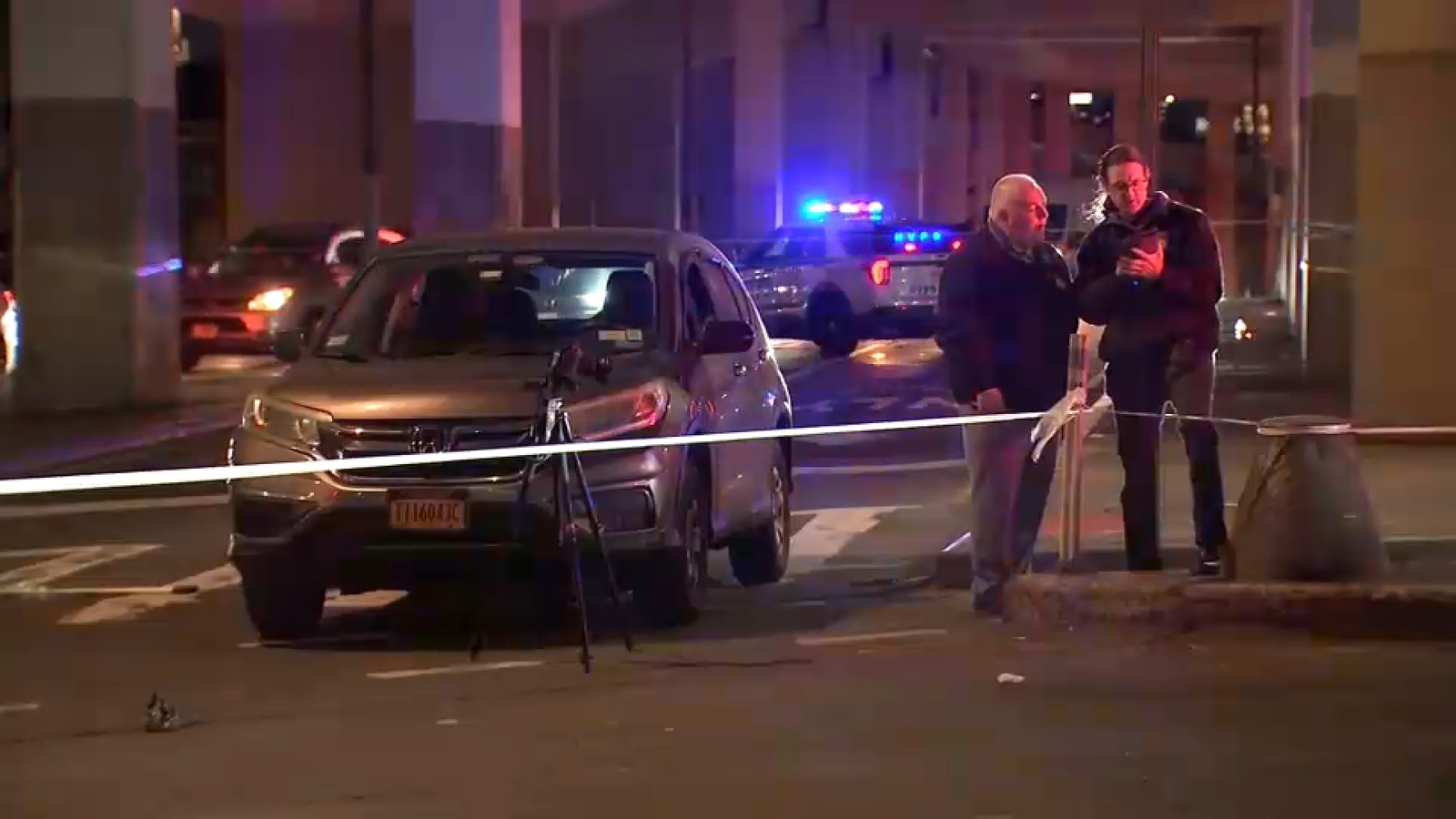 Pedestrian hit by tractor-trailer, taxi cab in deadly hit-and-run in ...