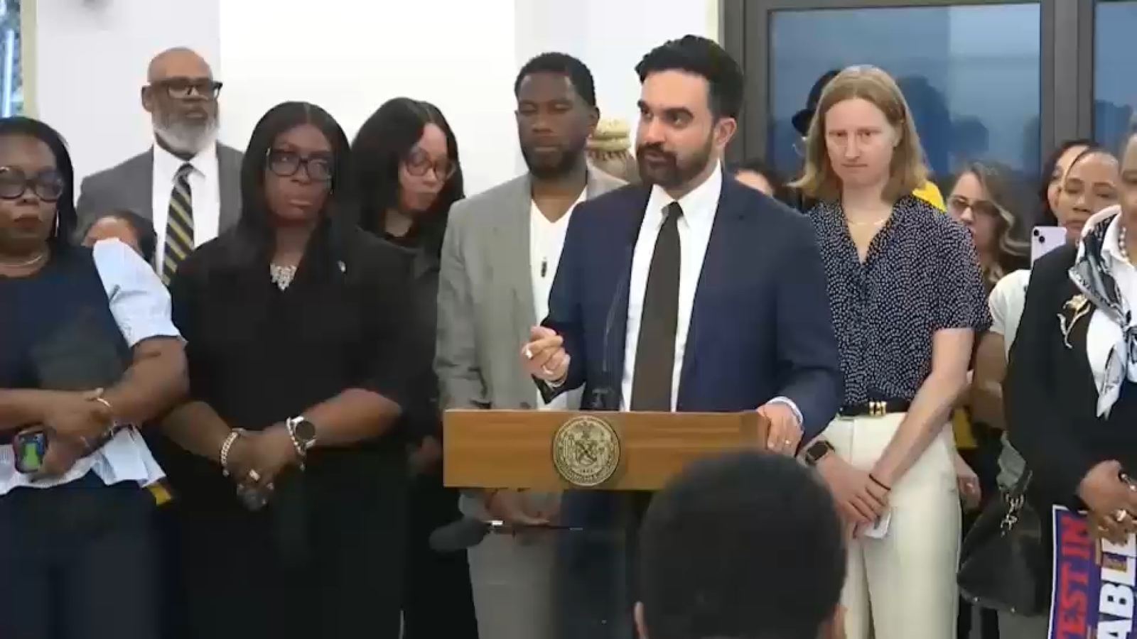 Mamdani announces $31M settlement against Bronx landlords over years of ...