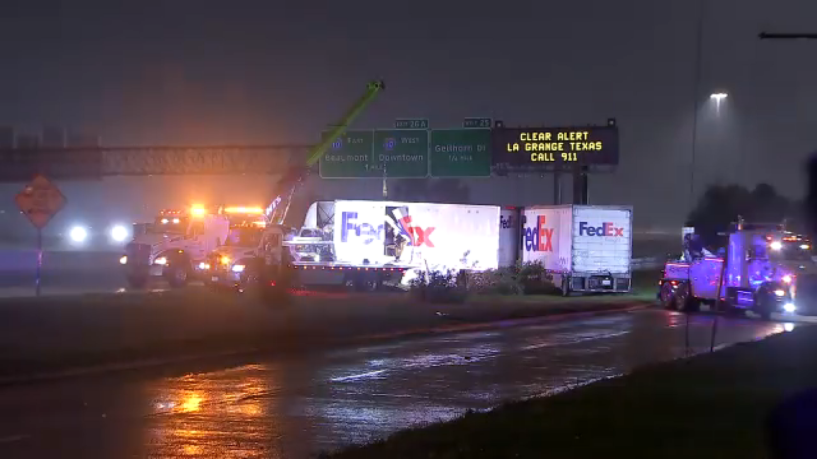 Crash involving multiple big rigs cleared after shutting down I-610 ...