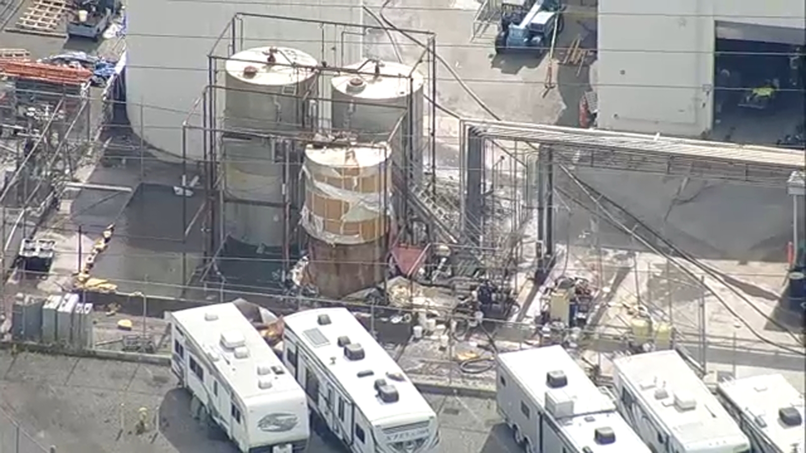 AIR7 video shows no water being sprayed on OC chemical tank - ABC7 Los ...