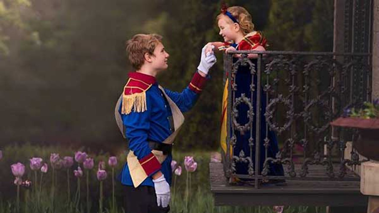 Teen plans magical Prince Charming photo shoot for 5-year-old sister ...