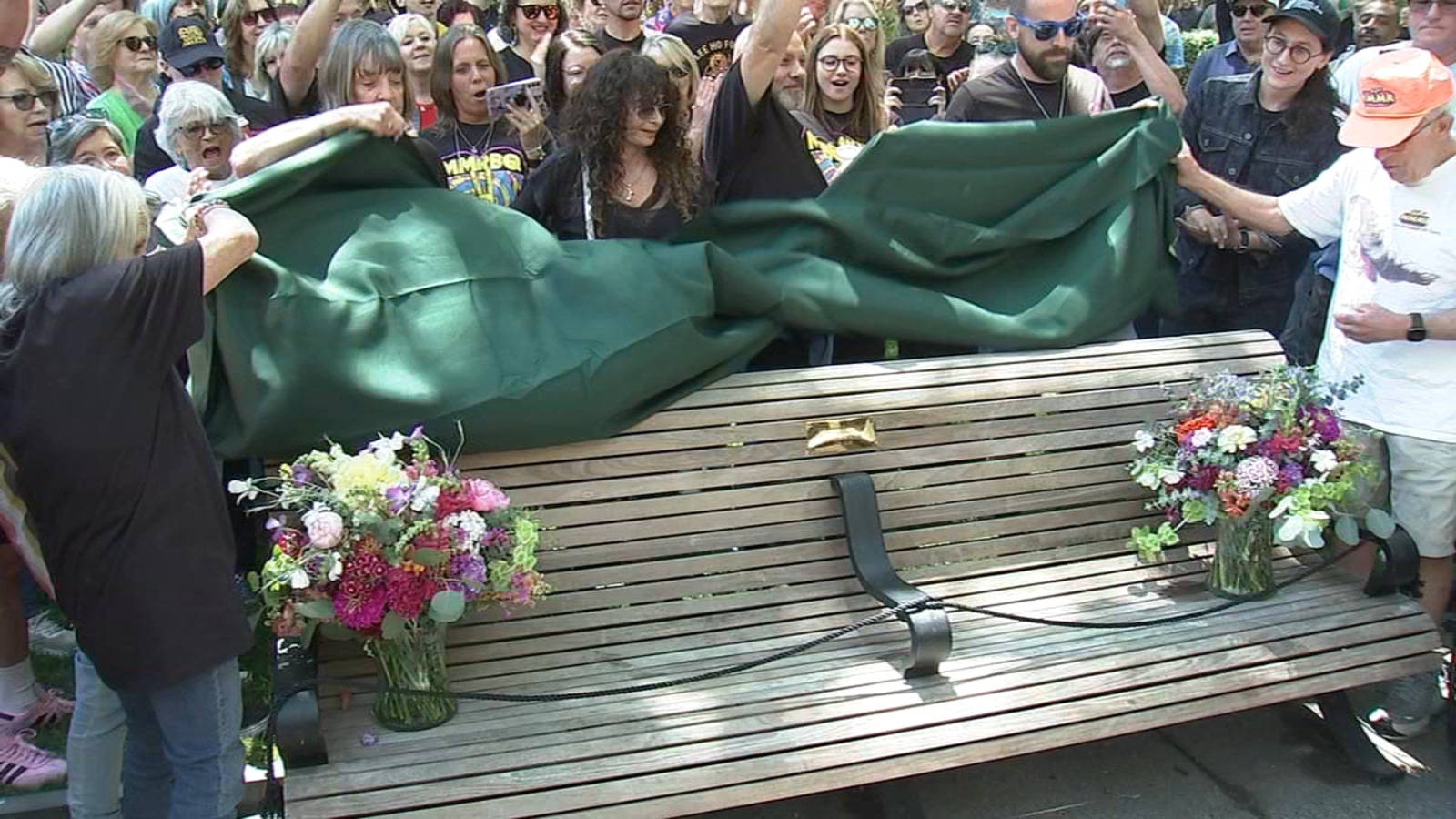 Rittenhouse Square bench dedicated to late WMMR radio host Pierre ...