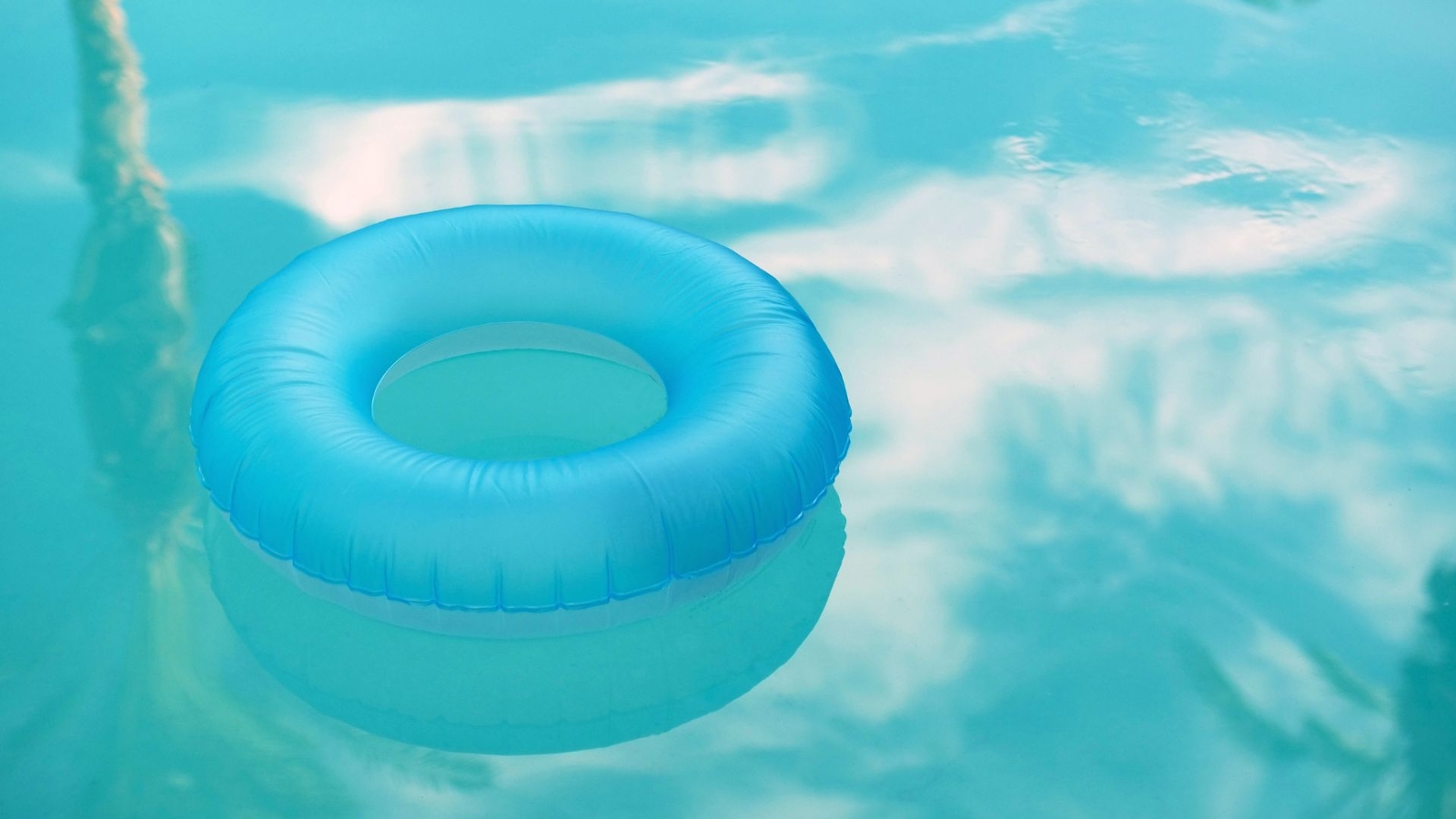 Orland Park pool temporarily closed Monday after possible E. coli cases ...