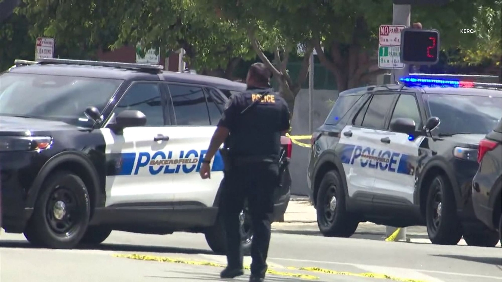Police say man barricaded himself inside bank with others in California ...