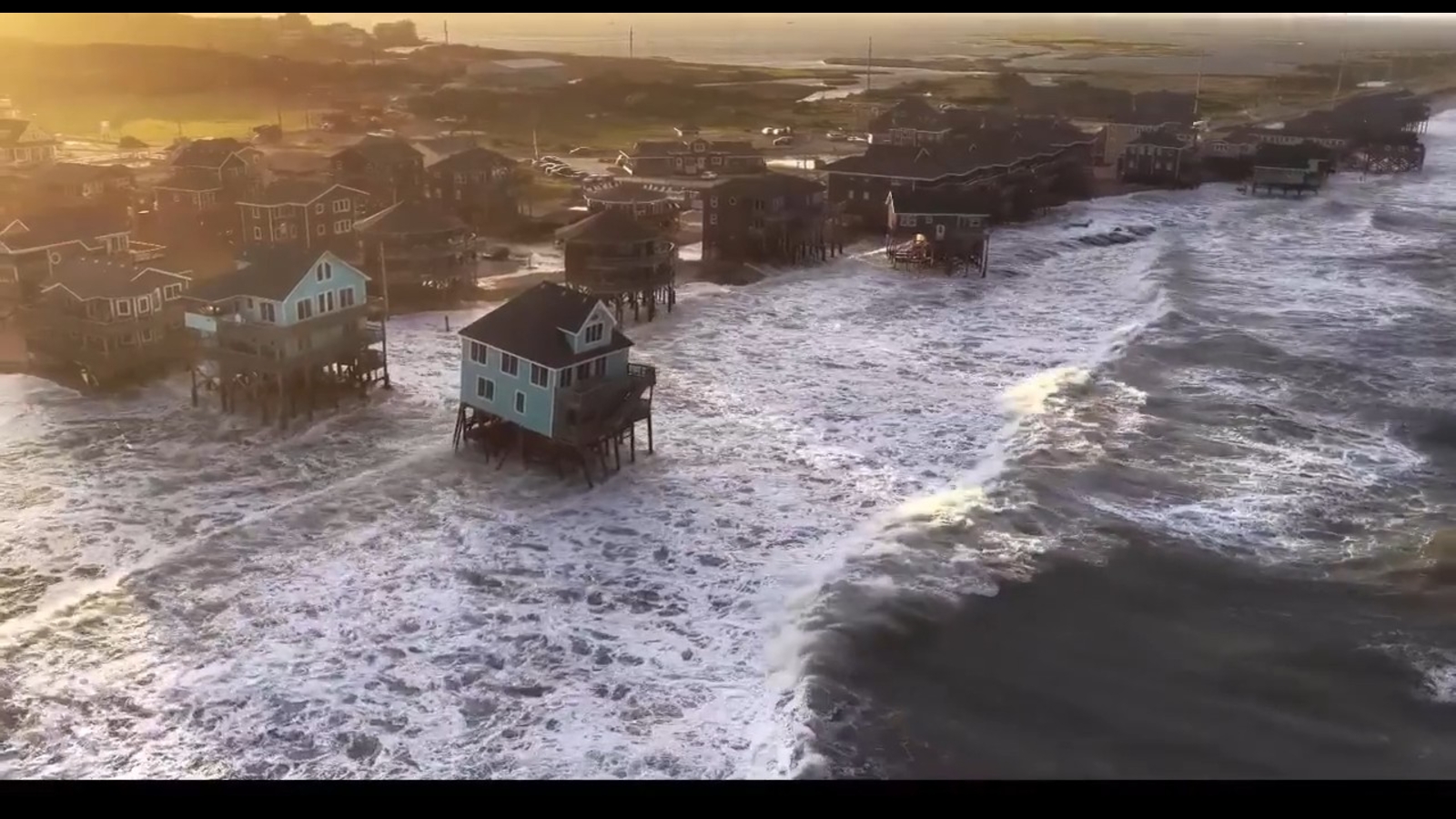 Buxton NC beach house collapses after rough surf, coastal flooding in ...
