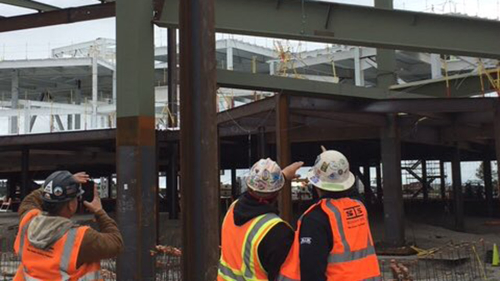 2 workers hurt in construction accident at new Facebook building - ABC7 ...