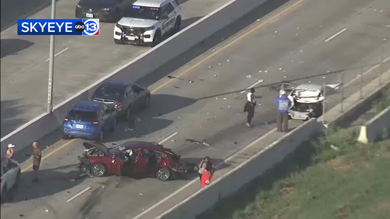 13 Alert Traffic: All lanes reopen after multi-car crash shuts down ...