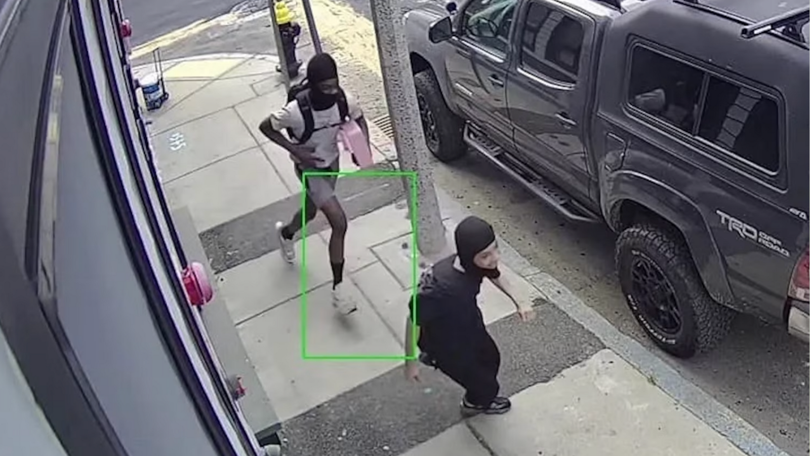 Suspects at large after armed robbery at kids' lemonade stand in Boston ...