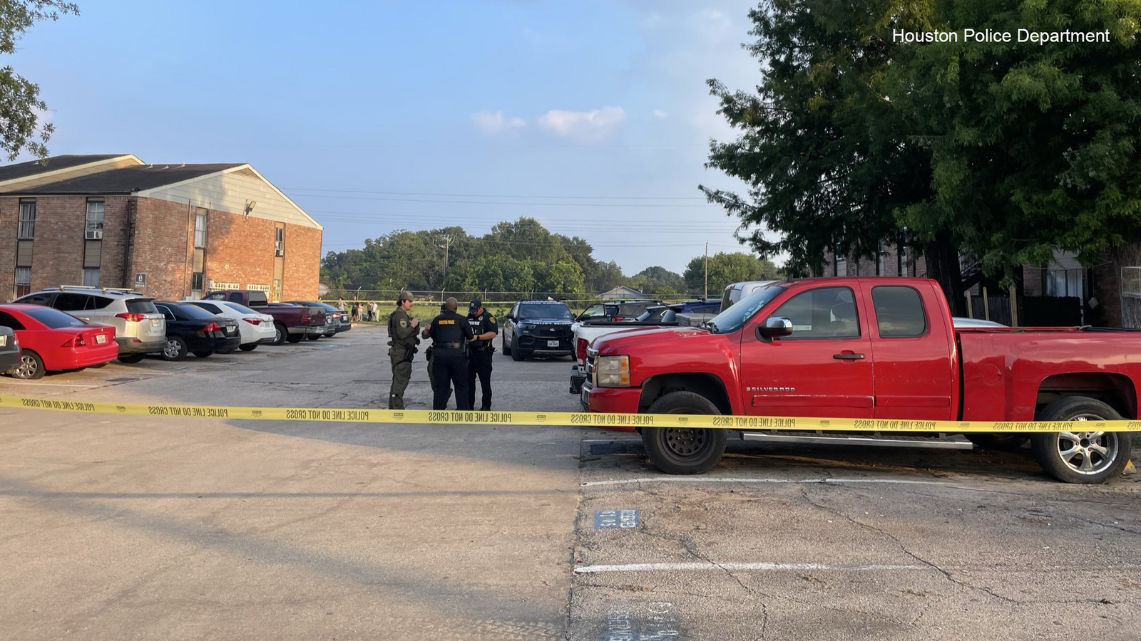 Woman killed, man critically injured in southwest Houston shooting, HPD ...
