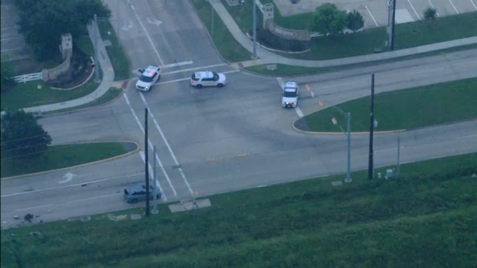 Deadly motorcycle crash shuts down Mason Road at Katy Briar Lane ...