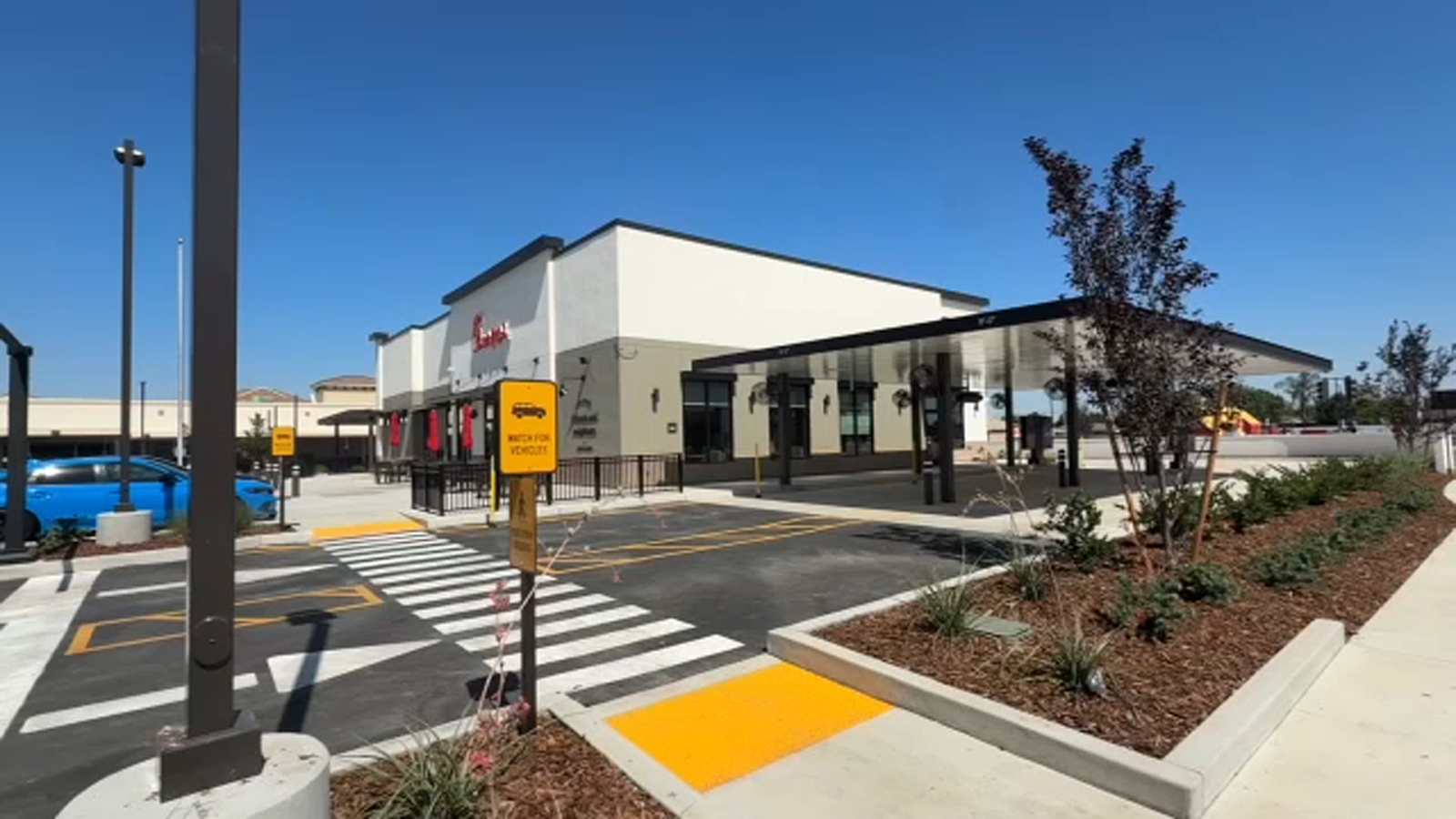 Chick-fil-A sets July 1 opening for new Clovis location - ABC30 Fresno
