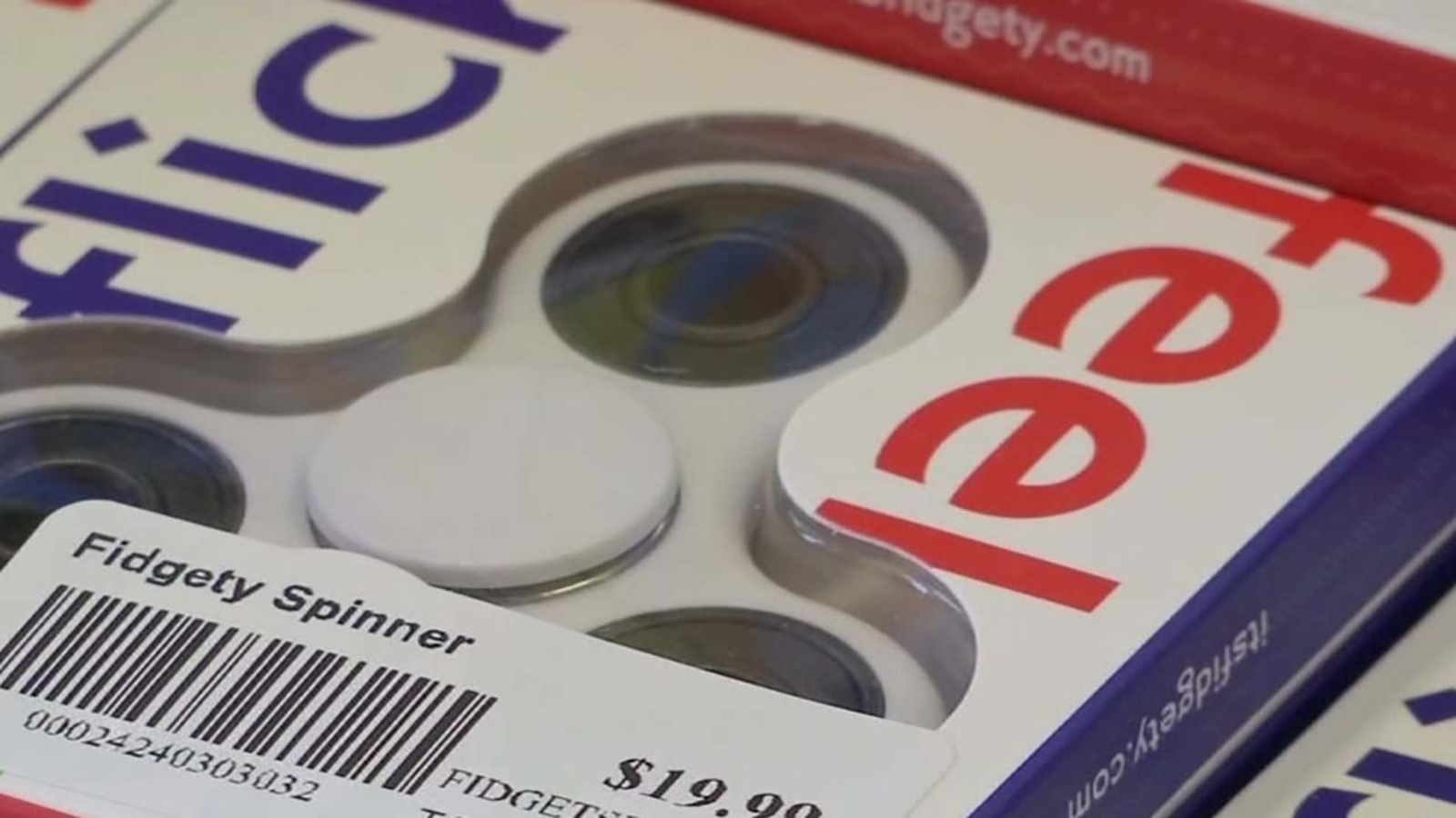 Fidget spinners are the hot new toy trend taking schools by storm ...