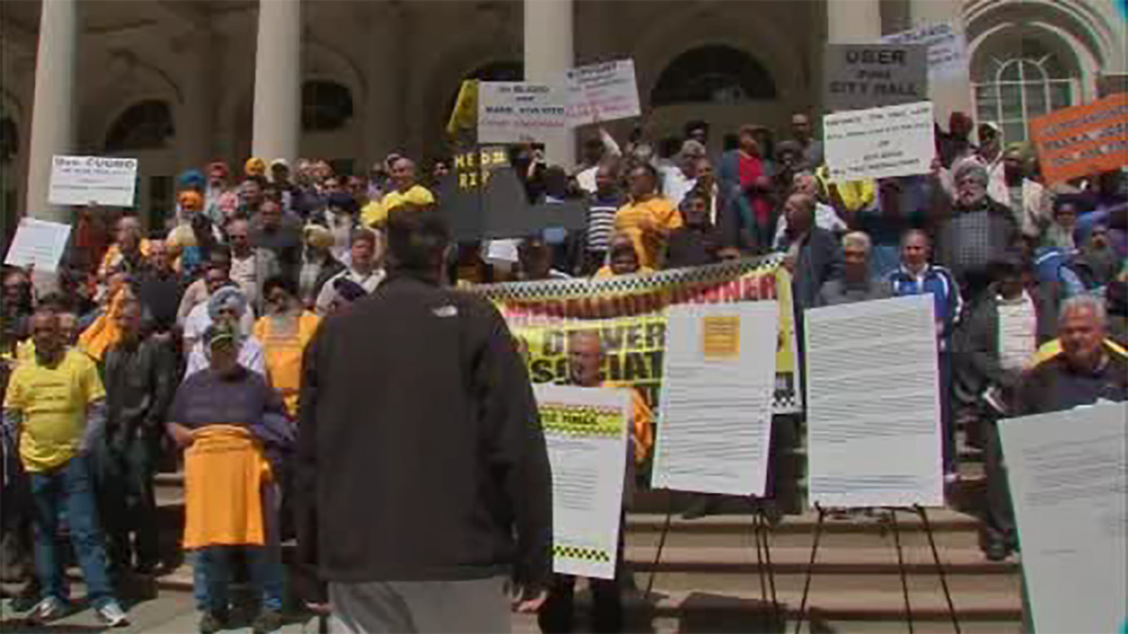 Taxi drivers rally at City Hall over dropping medallion values - ABC7 ...