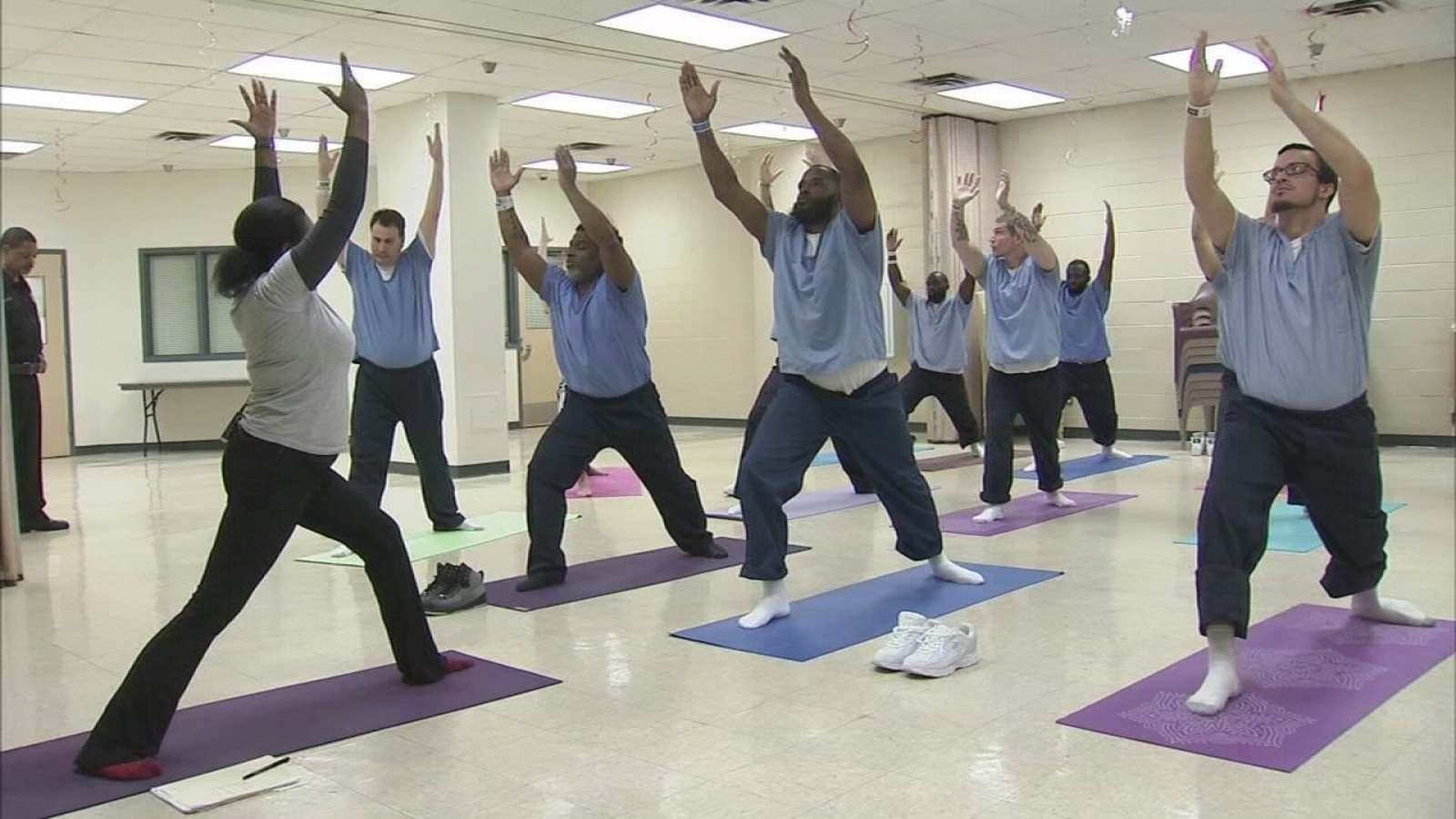 Yoga program helping prisoners practice mindfulness - 6abc Philadelphia