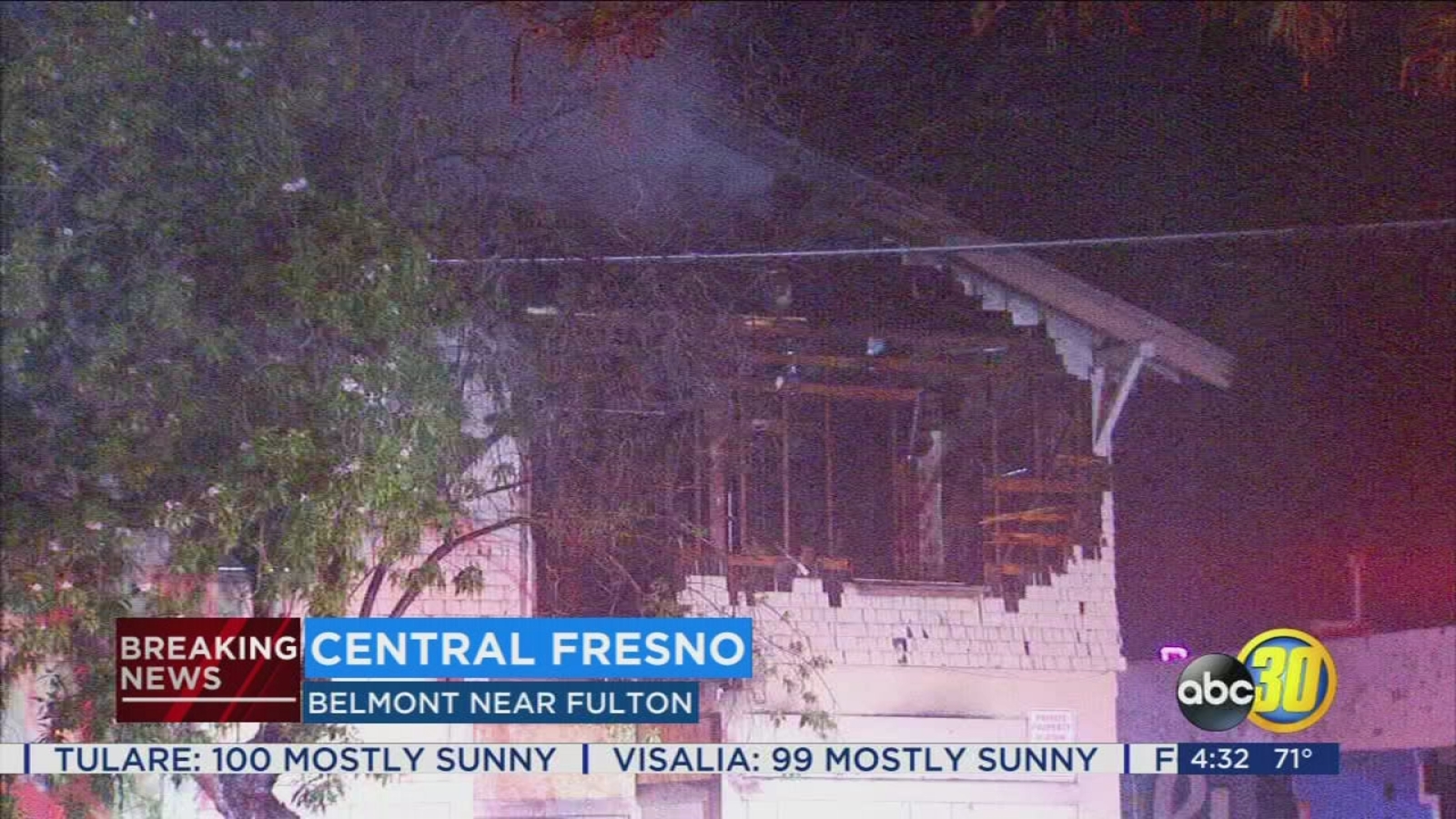 Fire destroys abandoned building in Central Fresno - ABC30 Fresno