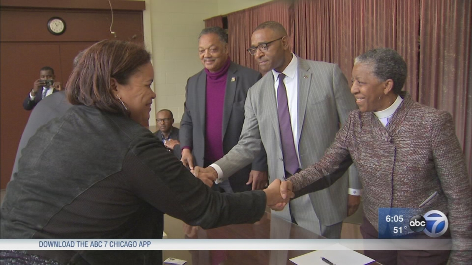 Facebook officials, Chicago leaders discuss Facebook Live violence ...