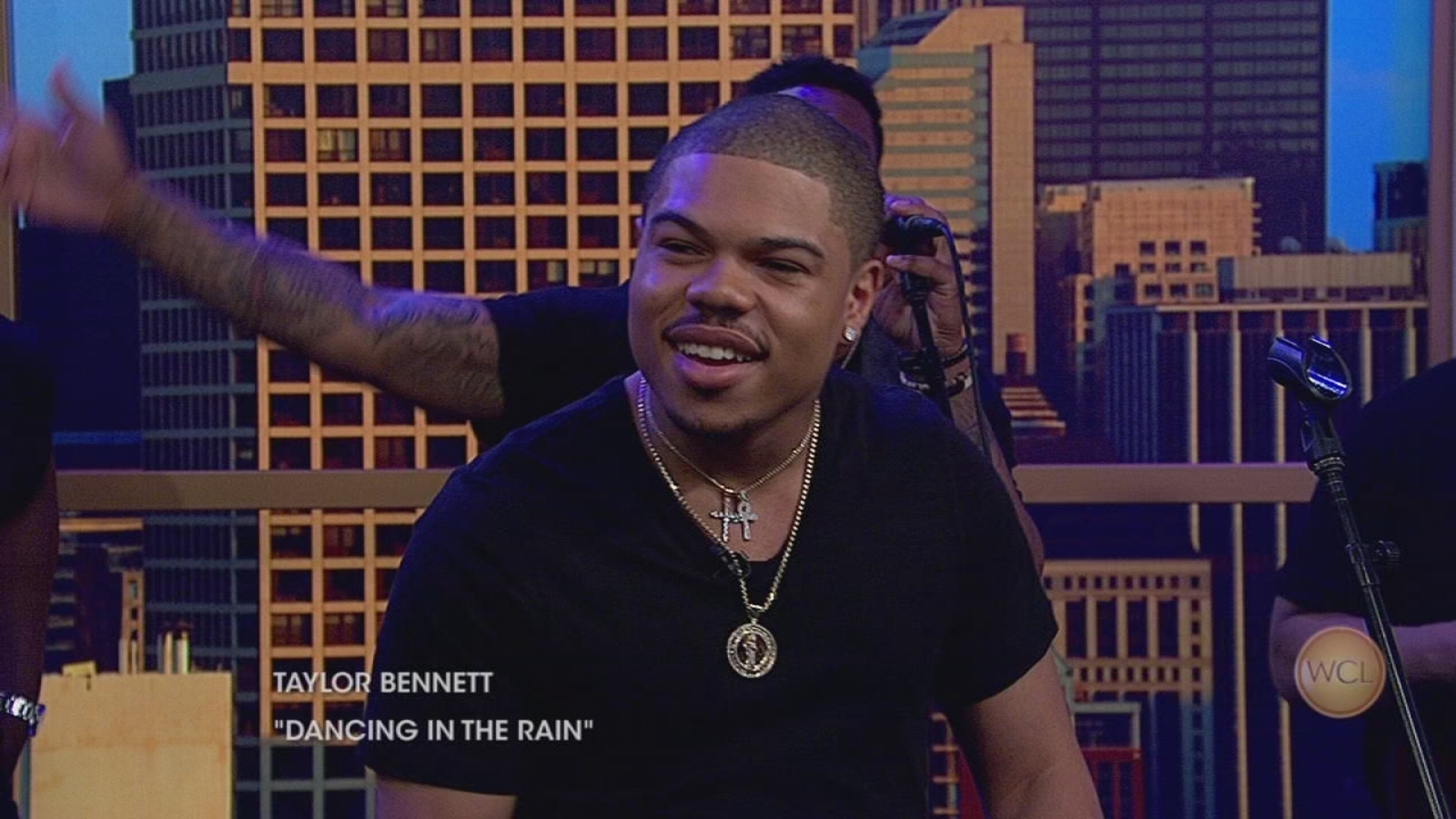 Taylor Bennett, brother of Chance the Rapper, performs - ABC7 Chicago