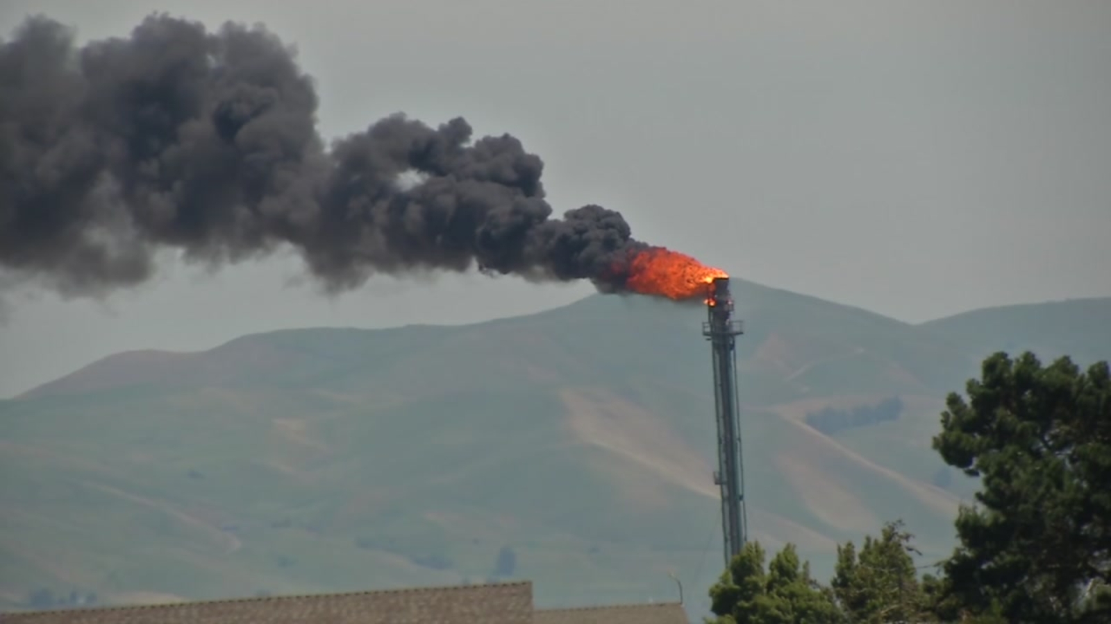 Air district issues 6 violations to Valero refinery in Benicia for ...