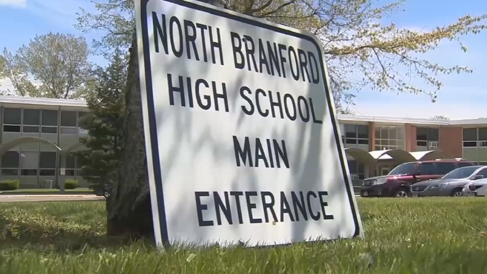 Radio station points out misspelling on Connecticut school's sign ...