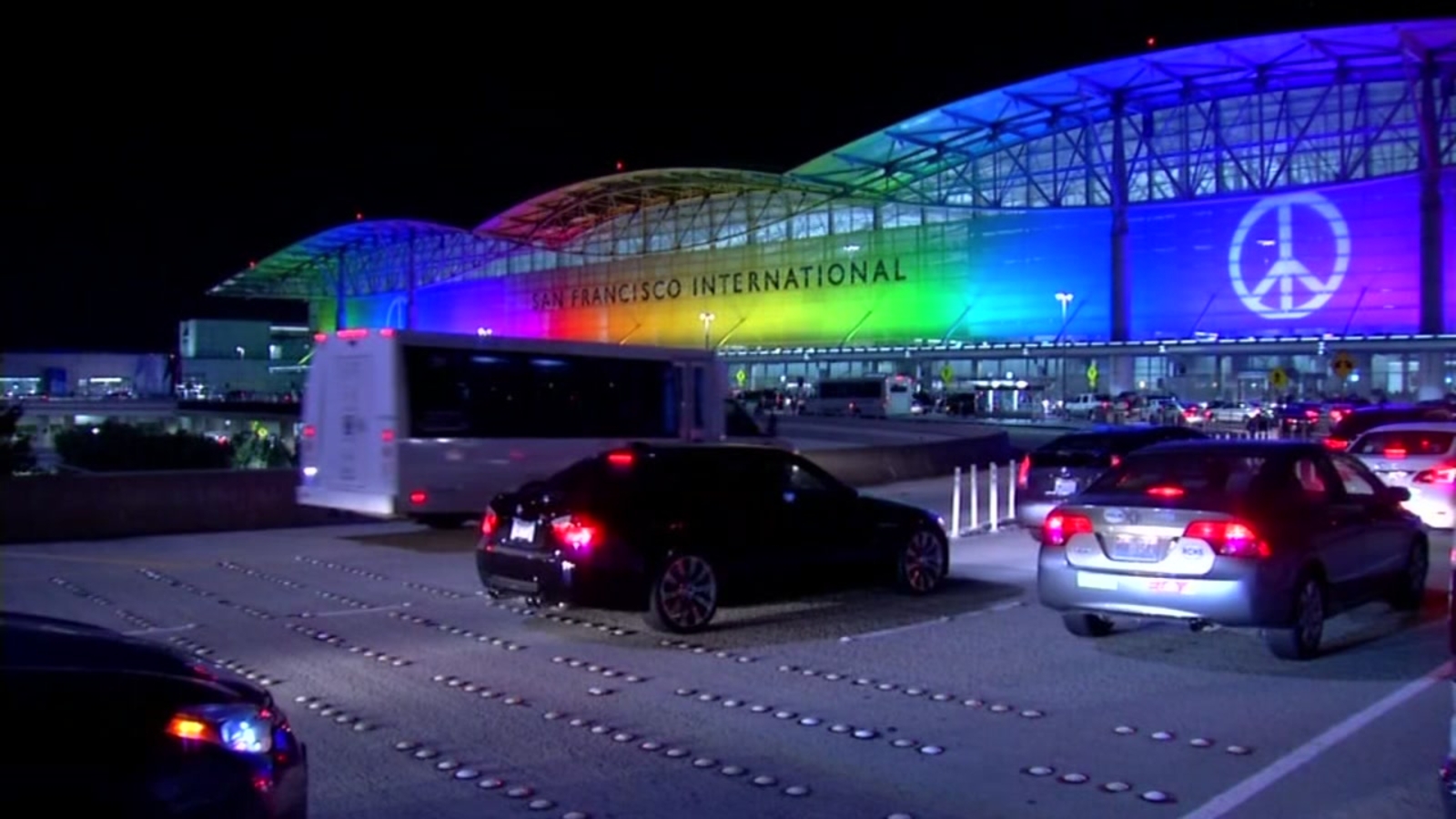Bay Area artist says customs agents went through his phone at SFO ...