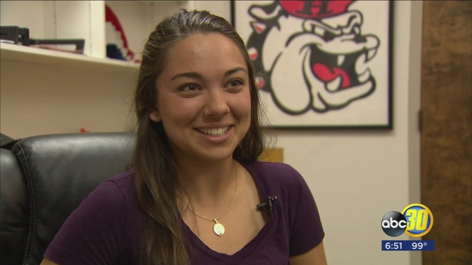Hanford student breaking barriers for her family - ABC30 Fresno
