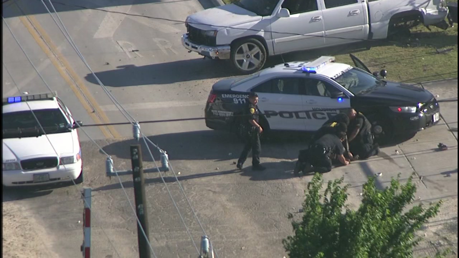 Police tackle driver after chase near downtown Houston - ABC13 Houston